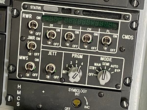 AANLEVER CMDS panel - JaHeLi Simulator